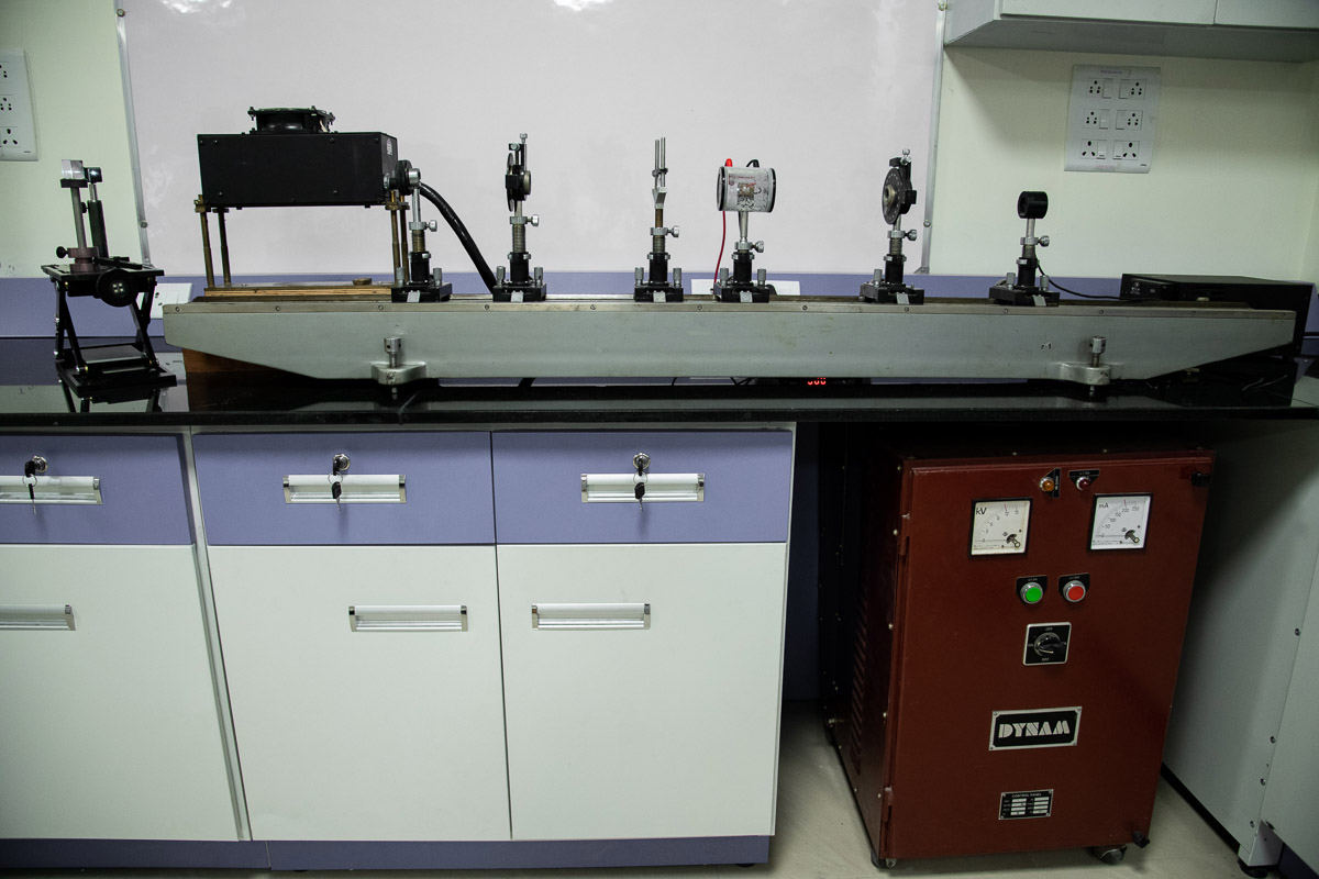 Non-linear Optics Laboratory – Sri Sathya Sai Institute of Higher ...