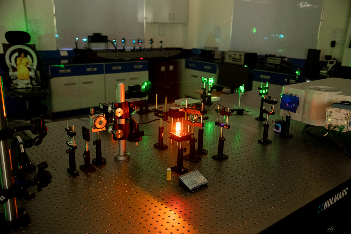Non-linear Optics Laboratory – Sri Sathya Sai Institute of Higher ...