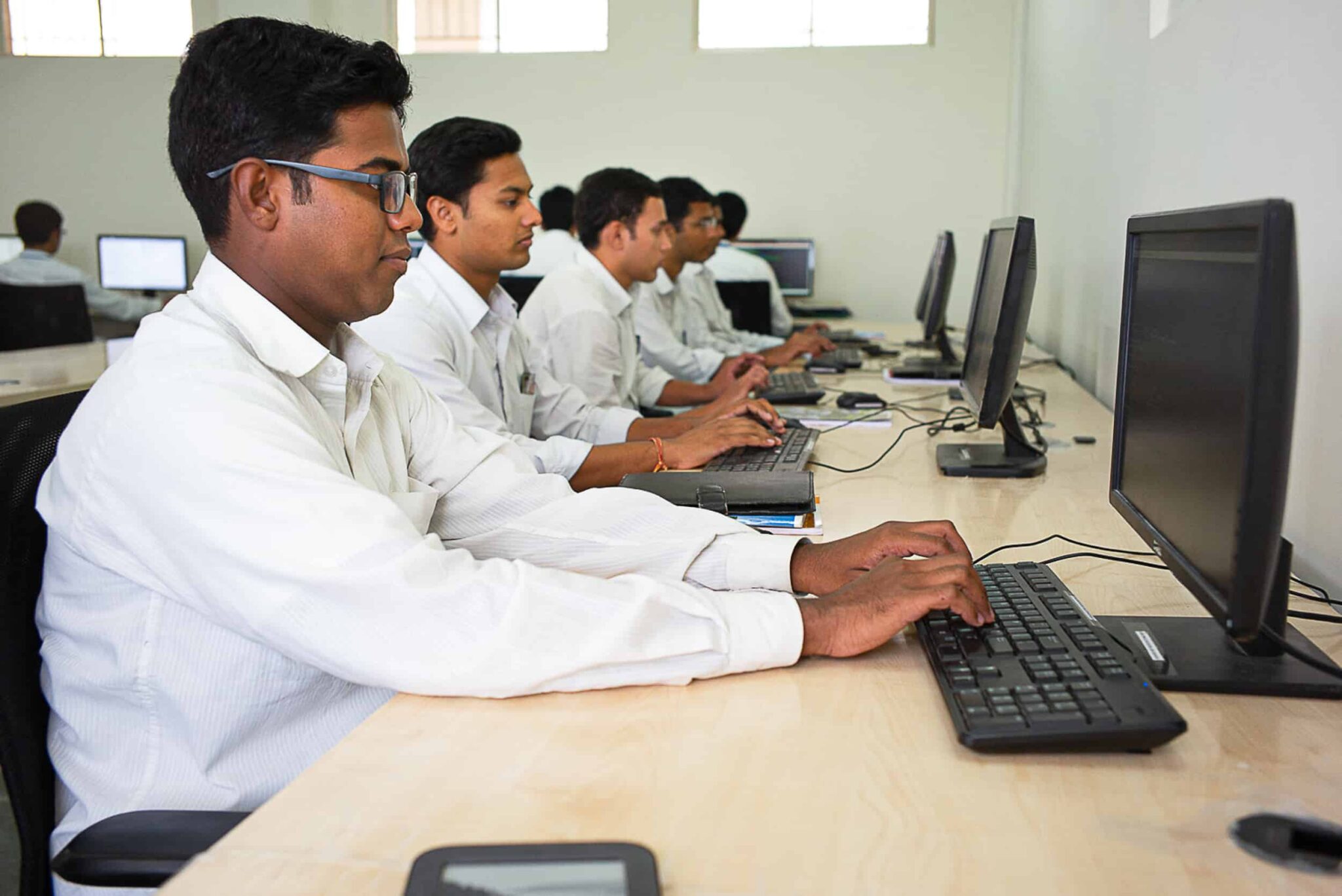 B.S. (Hons.) / (Hons. with Research) in Computer Science – Sri Sathya ...